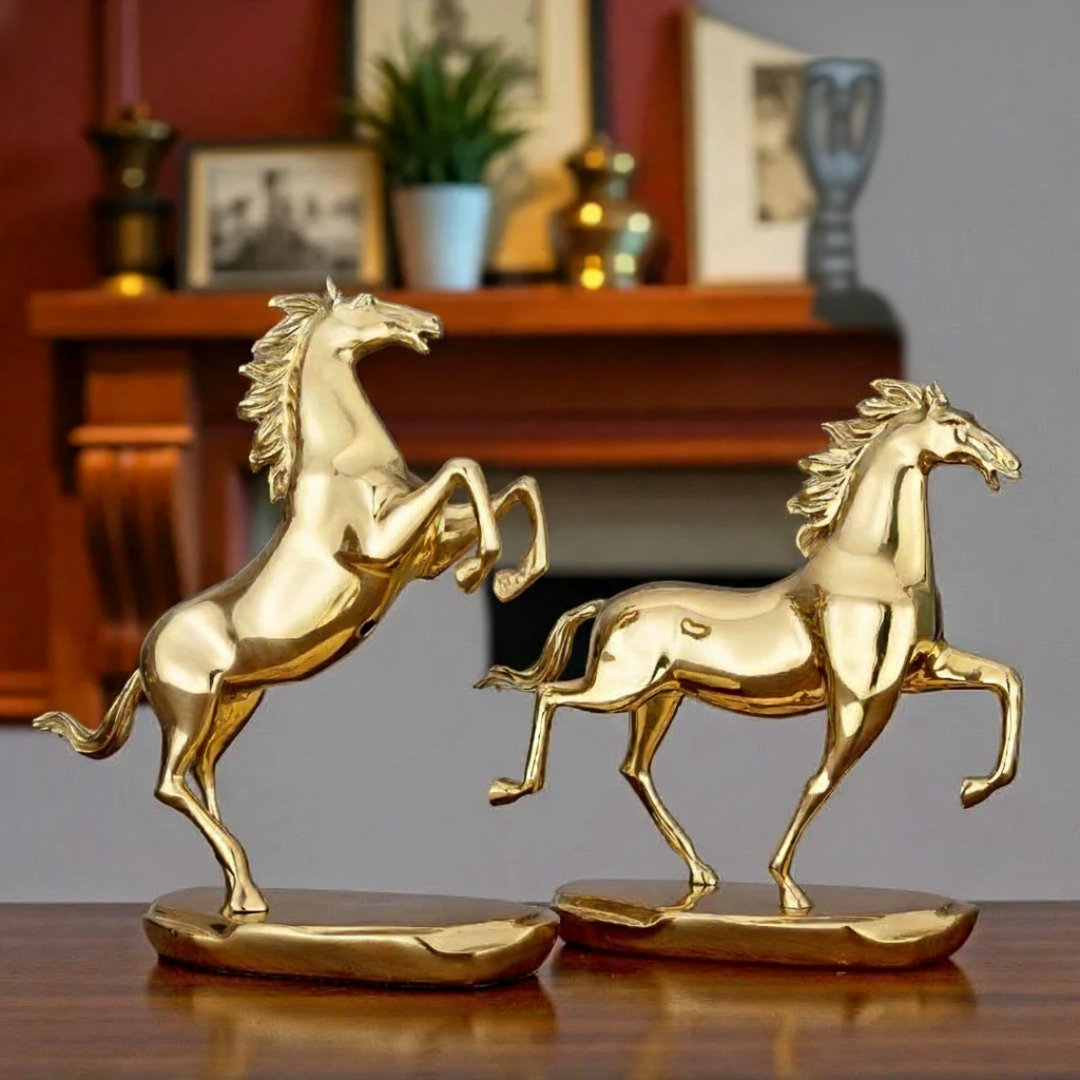 Equestrian Elegance - Copper Horse Sculpture – Moseles